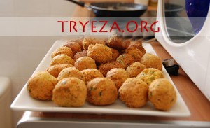 Qofte me gjizë dhe lulelakër - Receta Kuzhine