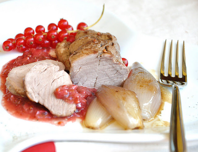 Fileto me salce frutash pylli te kuqe - Receta Kuzhine