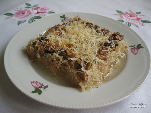 Kadaif me bamje - Receta Kuzhine