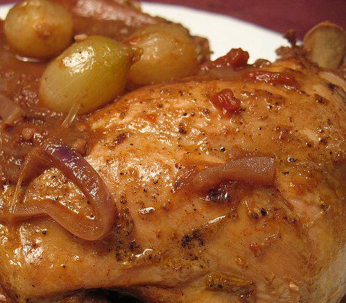 Çomlek me mish lepuri - Receta Kuzhine