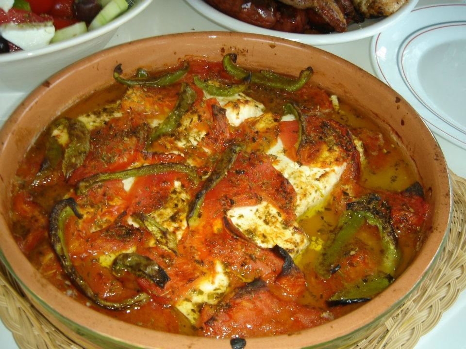 Djathe me domate ne furre - Receta Kuzhine