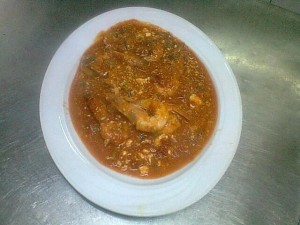 Karkaleca me salcë – Receta Kuzhine