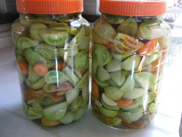 Domate turshi - Receta Kuzhine