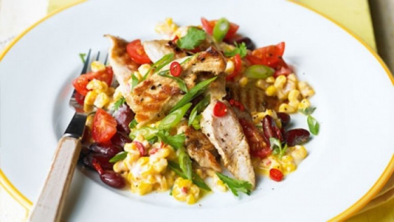 Misër të thekur dhe sallatë pule - Receta Kuzhine